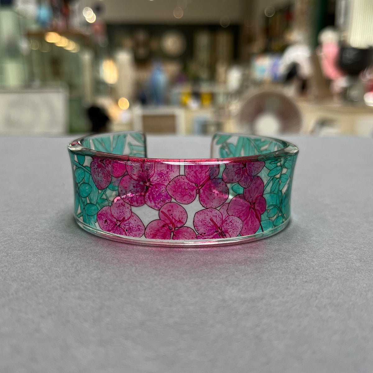 Recycled plastic cuff with hydrangea printed design – Bluecoat Display ...