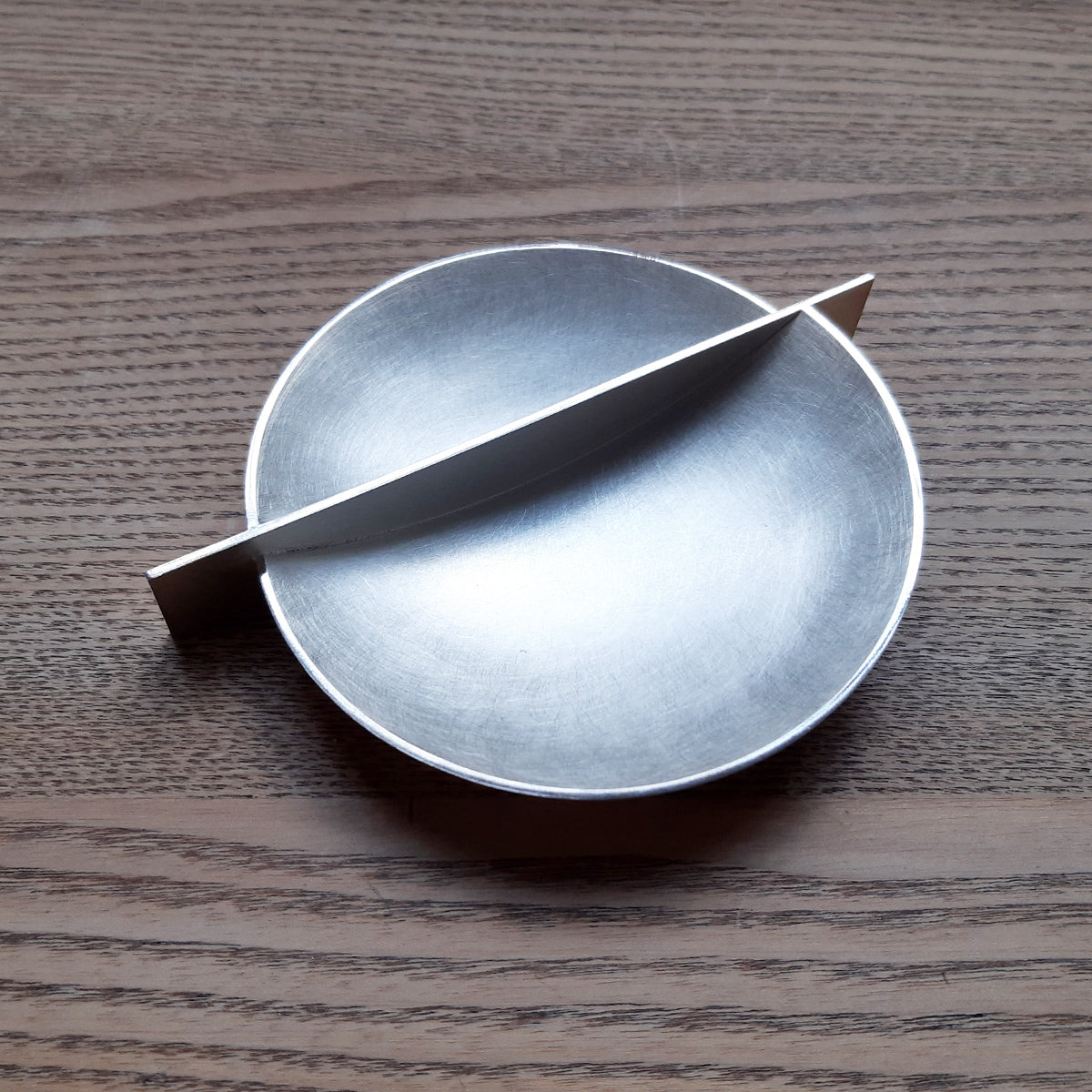 Small Fine Silver Dish by Jacqueline Scholes – Bluecoat Display Centre